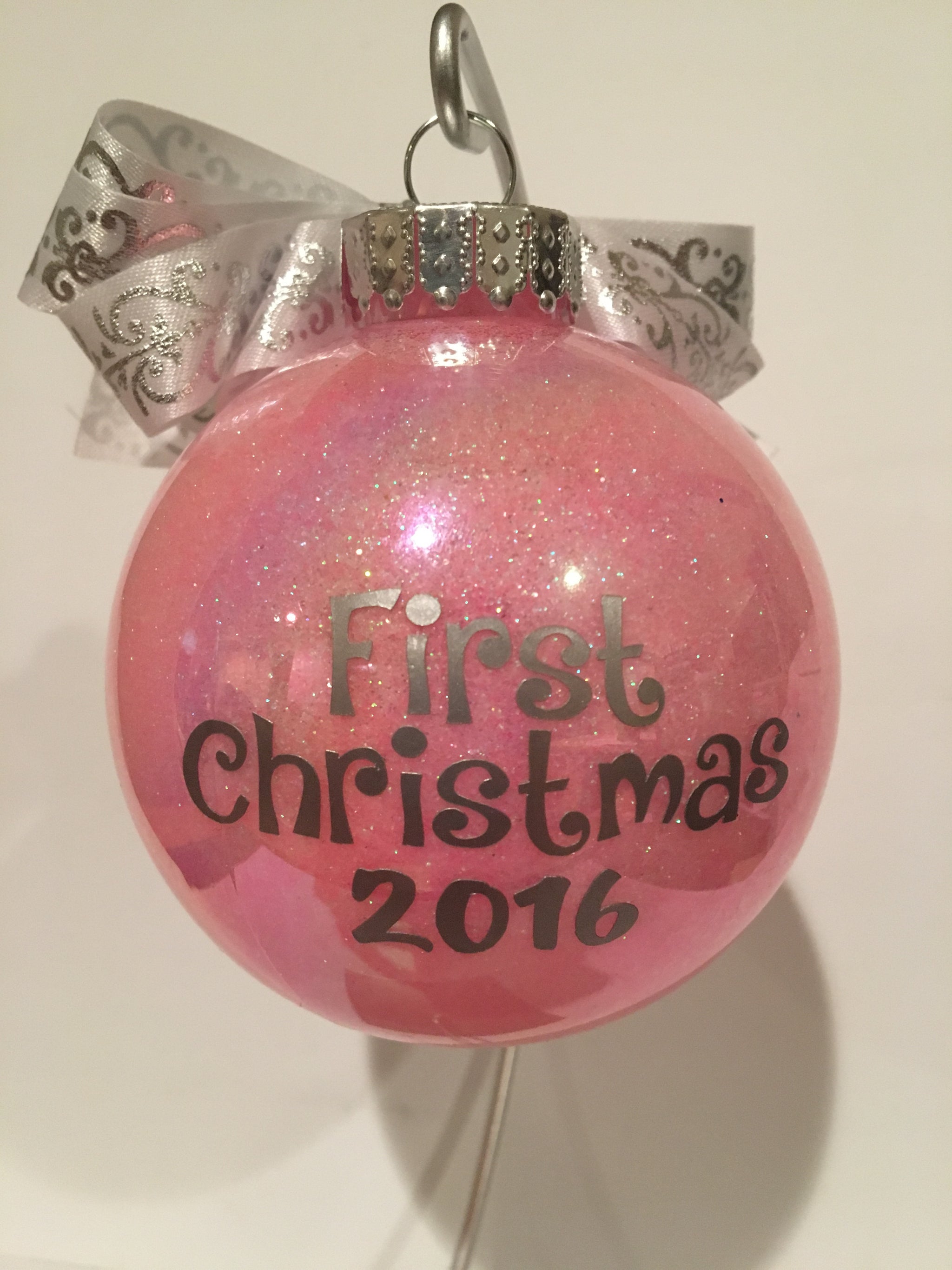 Personalized Christmas Ornament – Unbreakable Memories