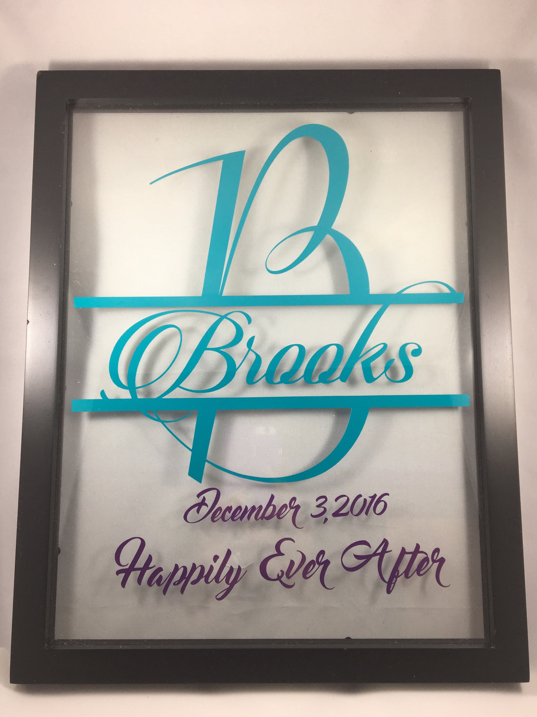 Split letter floating name frame – Unbreakable Memories